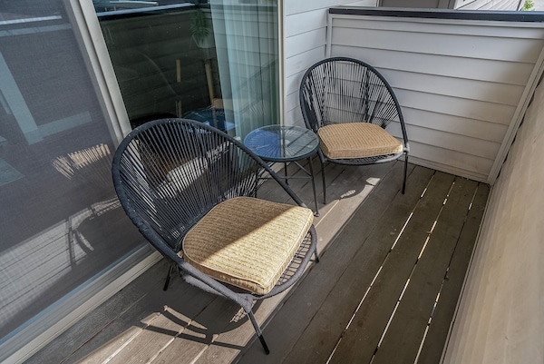 The Aria Modern Apartment Downtown Kalispell - Kalispell, MT