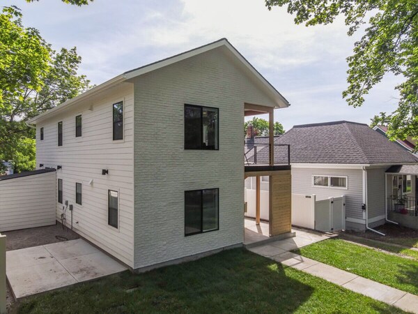Downtown Kalispell Retreat | Hot Tub | Walk To Breweries & Shops - Kalispell, MT