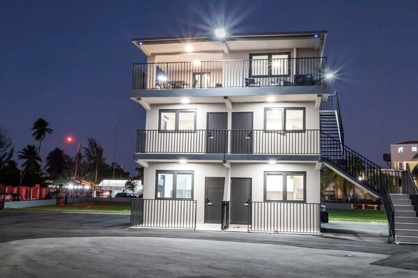 Fully Renovated Beachfront Building 2 | 6 Beds, 4 Baths | Ocean Views & Terrace - Dorado
