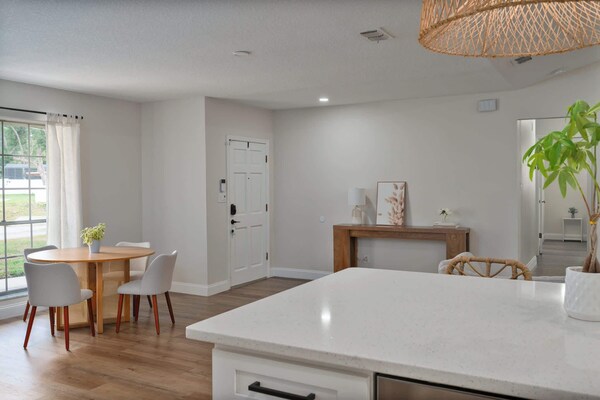 Orlando 4br Home! W\/ Ev Charger & Spacious Yard - Orlando