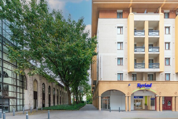 Studio Centre Ville Sécurisé Avec Les Services D'un Hôtel\nanimaux Acceptés - La Motte-Servolex