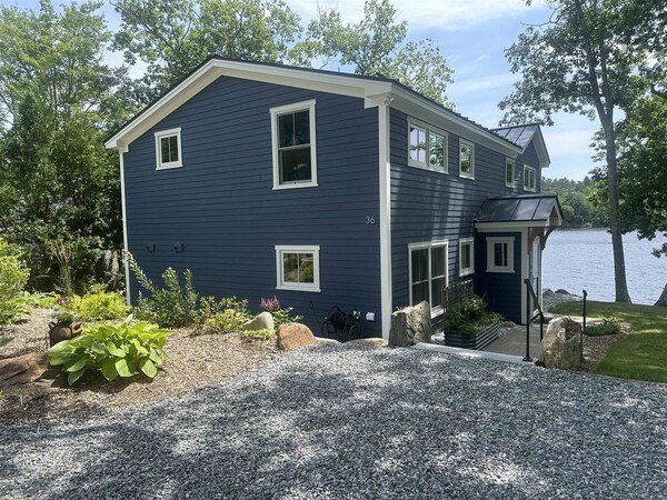 Blue Cottage On Norton Pond - Town Of Lincolnville - Camden, ME