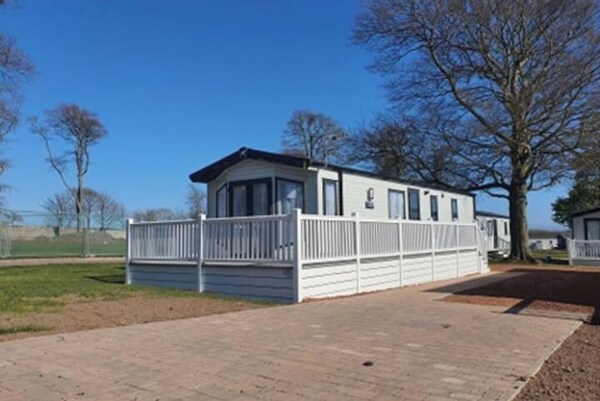 Stylish Sierra Holiday Home - Arbroath