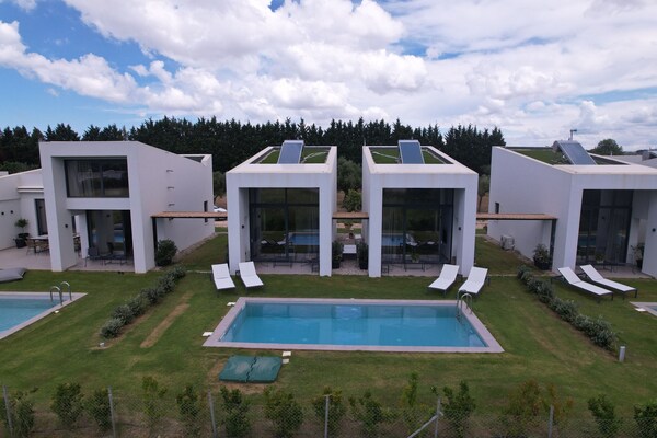 Villa Sofia With Pool View - Пиргос
