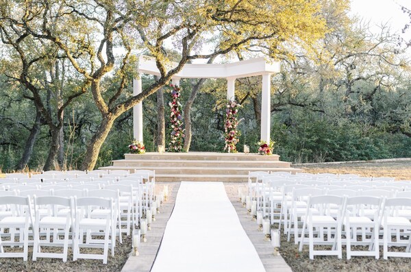 Serenita Estate: 10 Acres | Pool | Large Events - Buda, TX