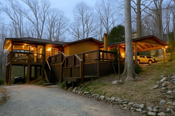Lakeview Landing - Beautiful Lakefront Home With Dock - Kentucky