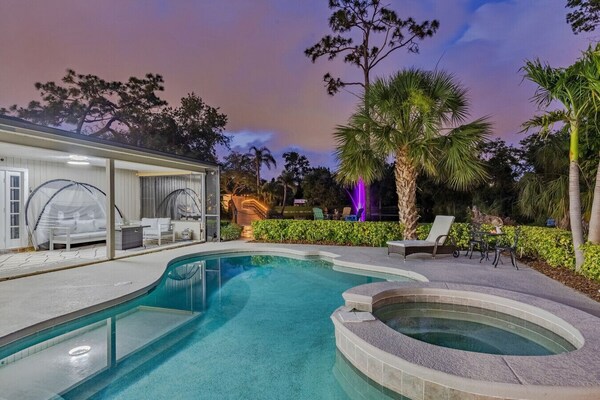 Spacious Retreat With Heated Pool/spa - Clearwater, FL