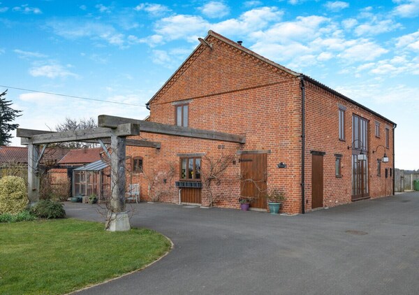 Elms Barn - Seis Habitaciones Casa, Capacidad 12 - Kessingland