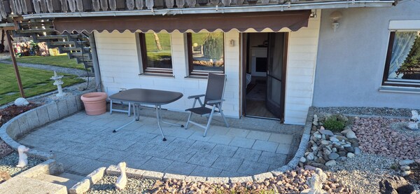 Großzügige 5 Zimmer Ferienwohnung [75qm] Mit Toller Terrasse  Schwäbischen Alb - Hechingen
