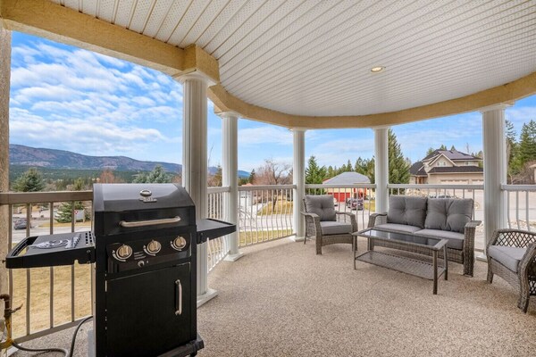 Satsuma | Close To Waterpark, Hot Springs & Golf - Fairmont Hot Springs, BC