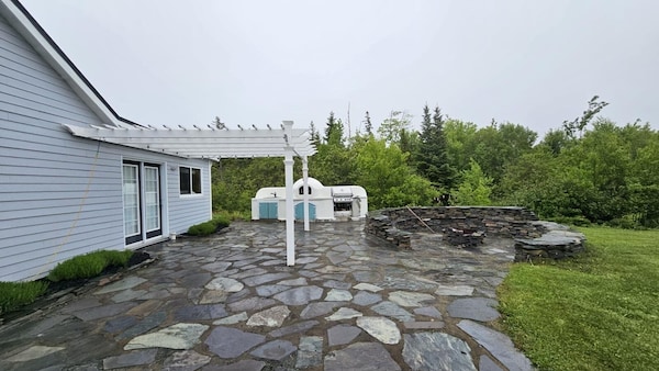 Escape To Nature At Saltwater Hideaway Cottage. Panoramic Views!! - Halifax, Canada