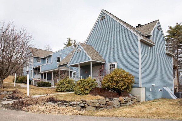 Romantic Cabin Retreat | Near Trails & Golf - New Hampshire (State)