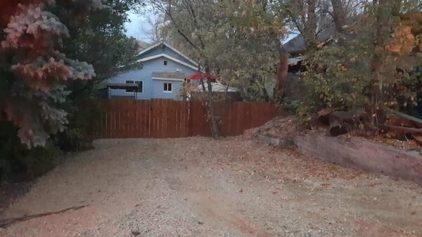 Drum Cottage Summary: - Drumheller