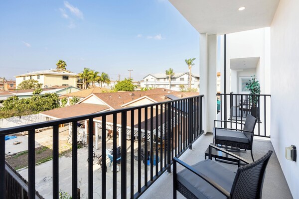 Sunny Oasis Near Lax: Perfect For Travelers! - Torrance, CA