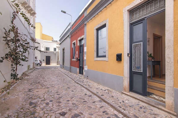 Vakantiehuis 'Viola' Met Wi-fi En Airconditioning - Faro