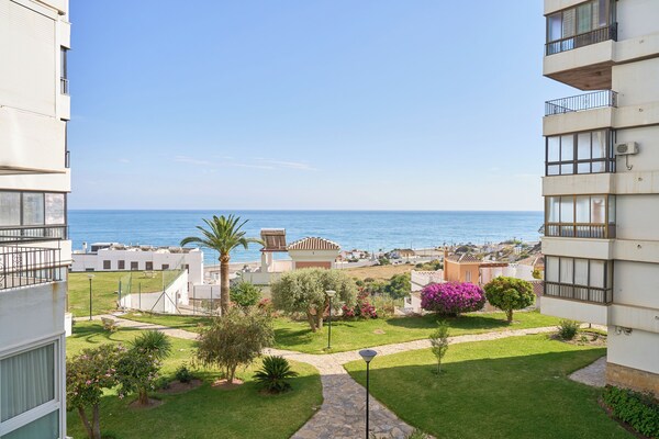 Appartement 'Mejor Clima Europa' Met Uitzicht Op Zee, Privézwembad En Wifi - Torrox Costa