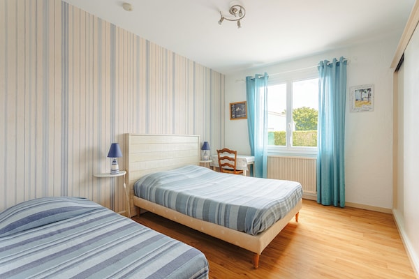 Chambre D'hôtes 'Le Grillon' Avec Terrasse Partagée, Jardin Partagé Et Wi-fi - Saint-Pierre-d'Oléron