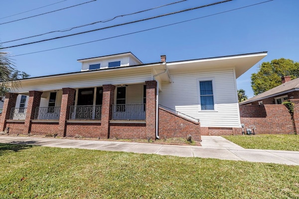Exquisite Pensacola Charm - Pensacola, FL