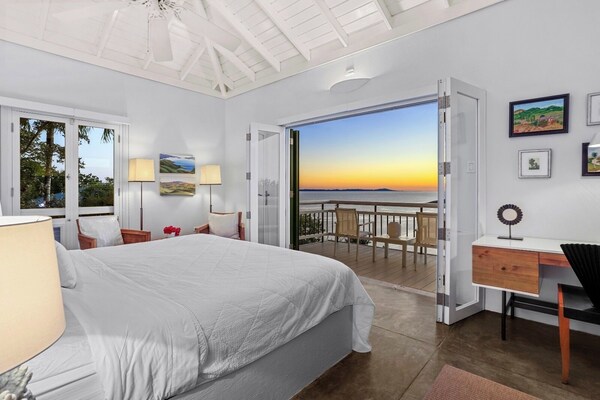 Private Villa With Balcony Overlooking The Most Spectacular Sunsets In Culebra - Culebra
