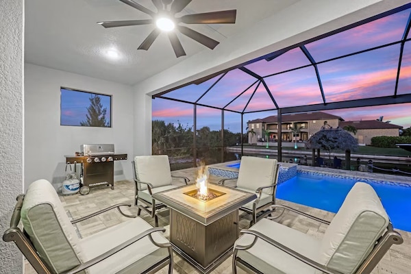 Gulf Access, Heated Pool And Spa, Tiki Hut, & Bikes - Cape Clover - Roelens Vacations - Cape Coral, FL