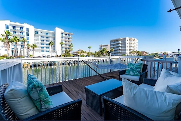 Canal Place 6 Harbor Views & Access To Boat Dock! - Destin, FL
