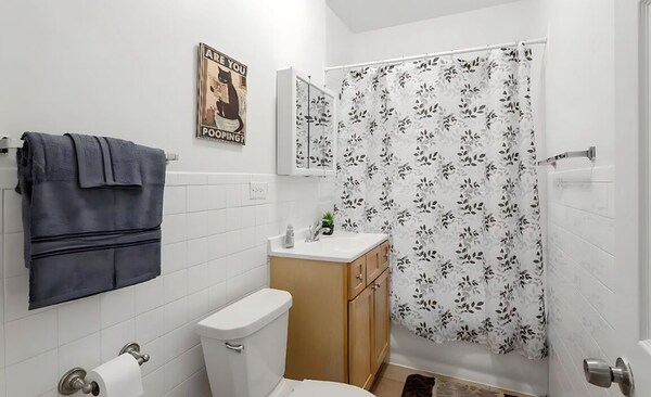 Sleek 3br Retreat: Hyde Park Comfort & Style - Park Manor - Chicago