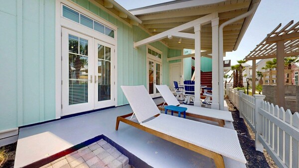 Shared Resort Style Pools, Boardwalk To The Beach, Pet Friendly - Corpus Christi, TX