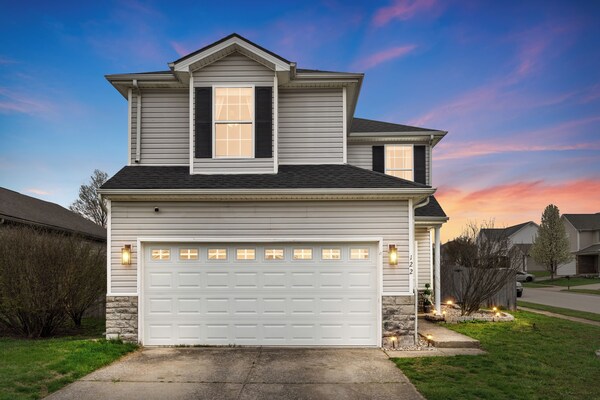 Spacious King Suite / Game Room / Patio / Firepit - Lexington, KY