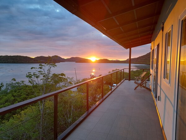 Large Seaview House With Pool - Coron