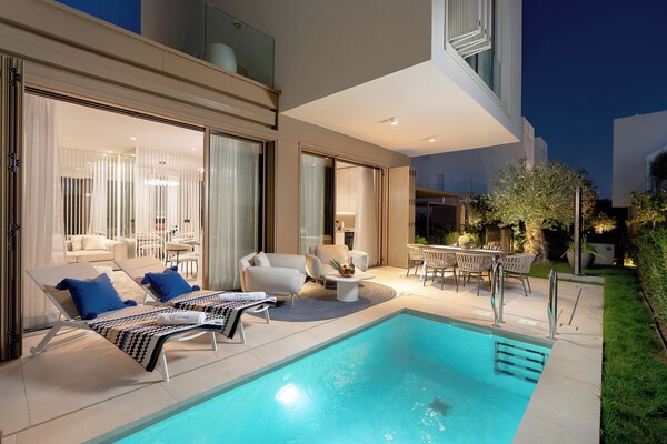 Designer Luxury Villa With Pool & Private Beach Access - Zadar - Sveti Filip i Jakov