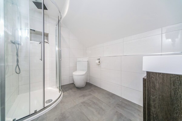 Cosy Apartment Close To Reading Town Centre - Reading