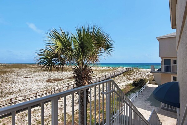 Starboard Village 121: Beachfront Corner Unit W/ 2 Balconies - Gulf Breeze, FL