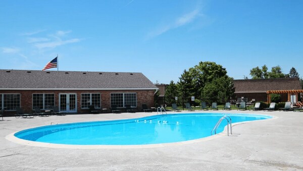 Barsala L 1bd Located Near Glendale And Just A Short Walk To Broad Ripple - Fishers, IN