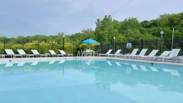Barsala L Fully-furnished 1bd W/ Pool & Gym Access - Noblesville, IN