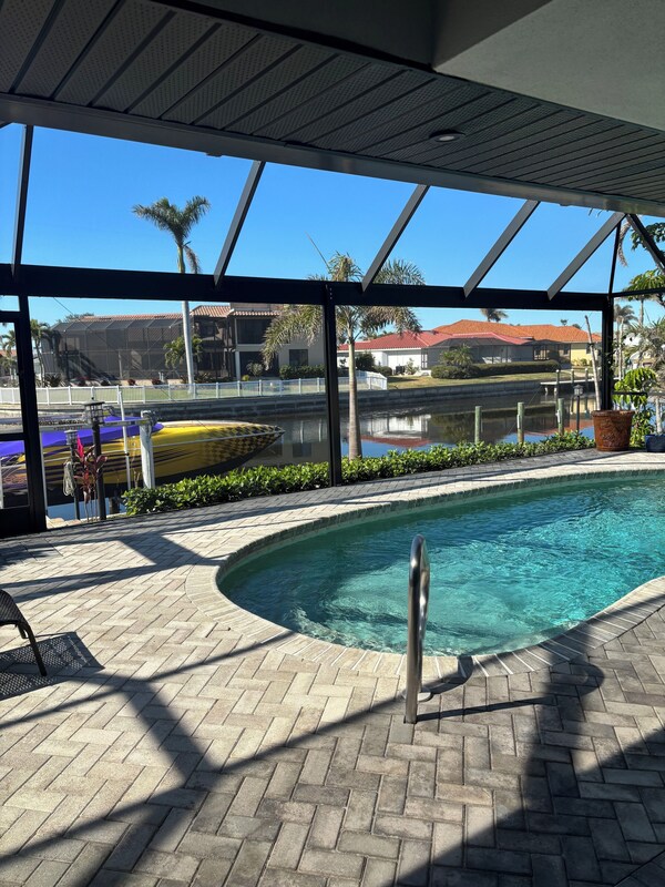 Charming 3-bedroom Bungalow With Beautiful Water View And Sunsets Punta Gorda - Punta Gorda, FL