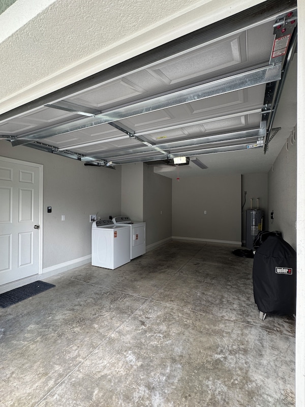 Comfy, Quiet, New 3 Bedroom Home Close To Wec! - Ocala, FL