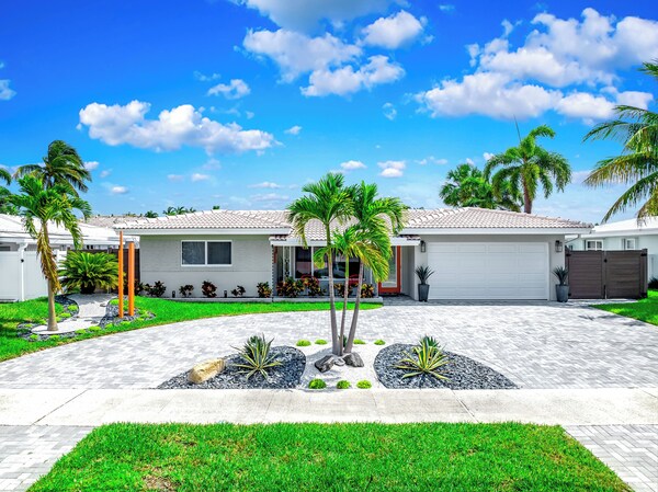 Spacious-beachie-on The Water-3br-sunset-view-bbq-heatedpool-wifi-ac-kayaks-doc - Coral Springs, FL