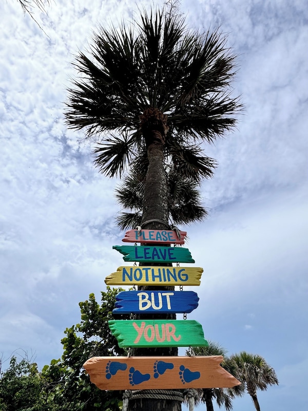 Charming 4-bedroom Beautiful Beach House In Indian Rocks Beach - ダニーディン, FL