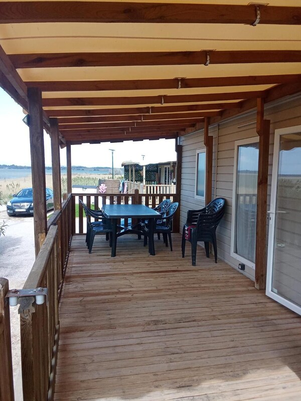 Caravane 'Cosy Vue Sur L'étang' Avec Vue Sur La Mer, Piscine Partagée Et Climatisation - Elne