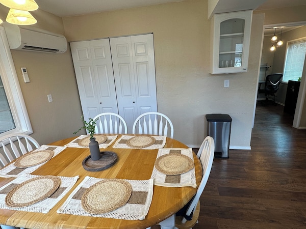Track & Field Fans + Game Day Guests Welcome! Pet-friendly 3br Home W/rv Parking - 尤金