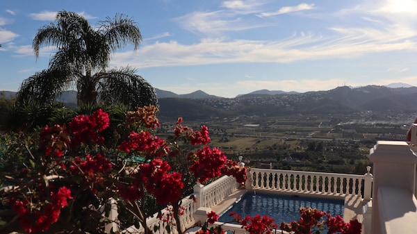 Charming 2-bedroom Villa With Wifi, Ac In Quaint La Sella Pedreguer Spain - Maastricht