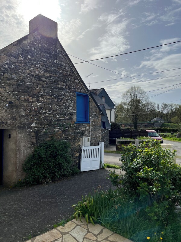 Maison Familiale Au Bord Du Canal De Nantes à Brest - Brocéliande