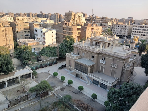 2-bedroom Hotel Apartment In Wonderful Giza Governorate With Wifi, Ac - Giza