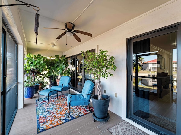 Waterfront Villa Close To Downtown And Harbor - Punta Gorda, FL