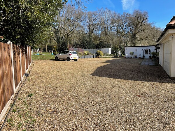 Family Friendly Muscovy Suite For 4 With Kitchenette. Pet Friendly. Outdoor Pool - Sheringham