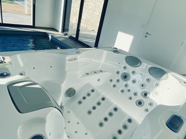 Casa De Lujo Con Piscina Climatizada Y Spa En El Corazón Del Valle Del Loira - 