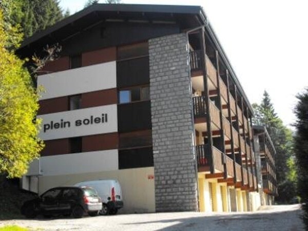 Cozy 2br Apartment For 6 - Ski-in/ski-out, Wifi, Near Shops, 250m To Center - Les Gets