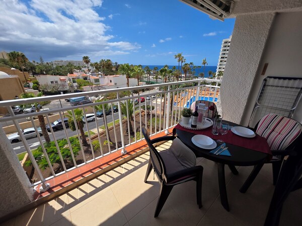 Apartment Acapulco Only 190 Metres To The Sea, Sea View, Pool, Wifi, Dishwasher - Costa Adeje