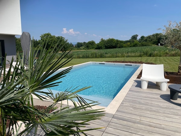 Family Home With Pool - Alsacia