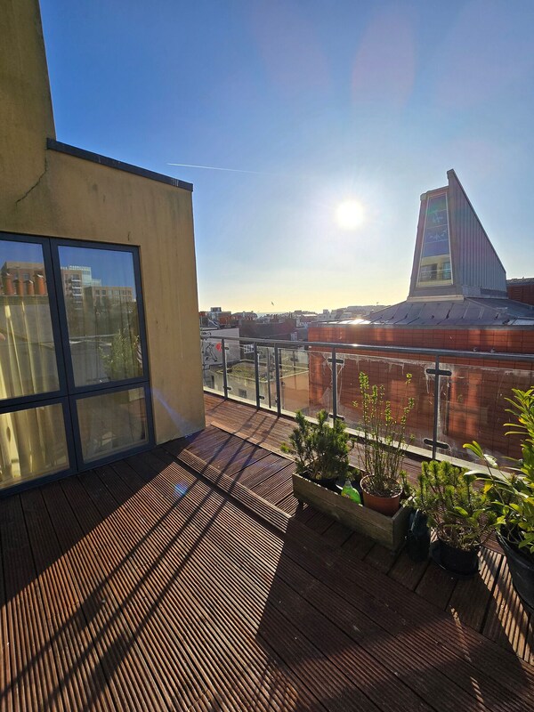 Spacious Seaside Apartment With Terrace, Kemptown - Brighton Marina